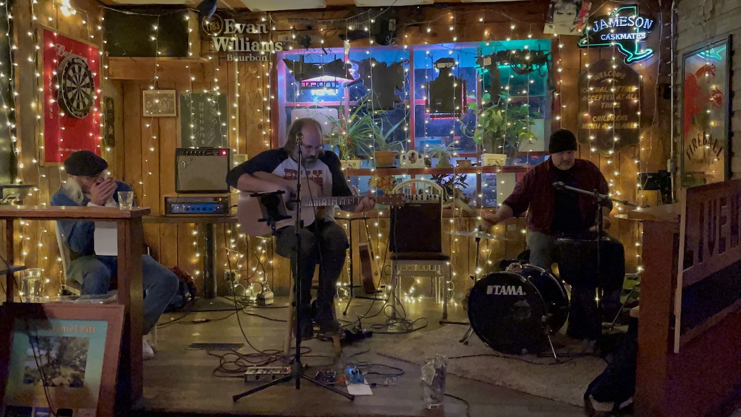 Ivan Daniel Pitt - Keegan Ales